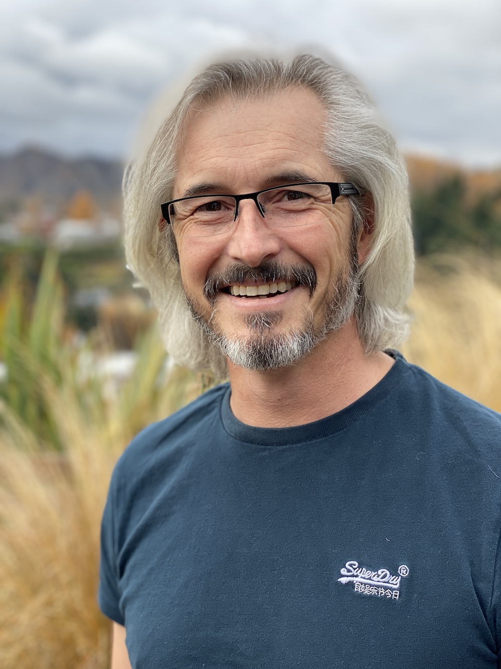 Bernard Farrington : Ican Models, Queenstown, New Zealand