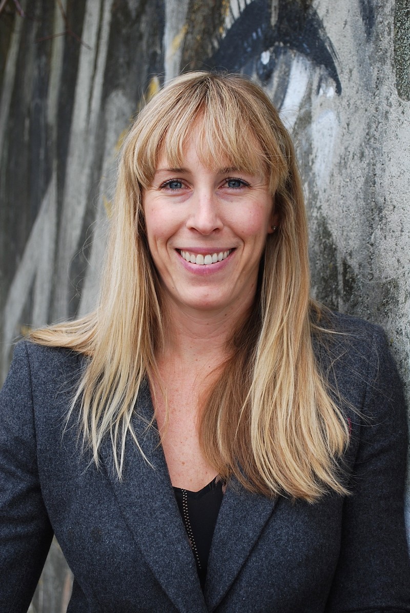 Jennifer Thomson's Instagram, Twitter & Facebook on IDCrawl