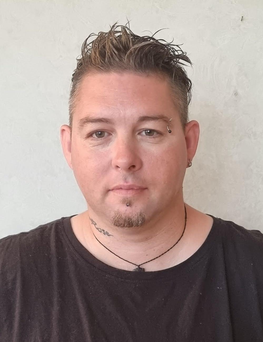 Matthew Holmes : Ican Models, Queenstown, New Zealand