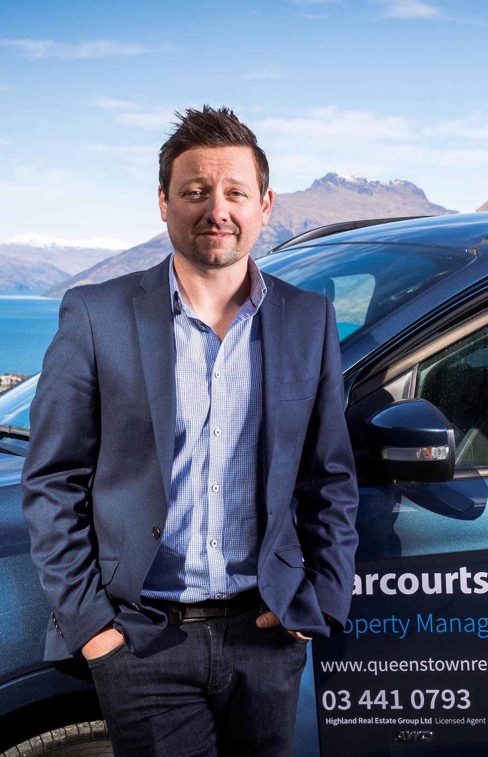 Paul Hibbett : Ican Models, Queenstown, New Zealand