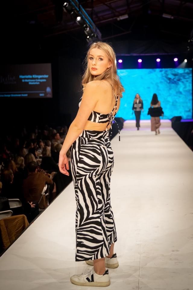 Rose Perkins : Ican Models, Queenstown, New Zealand